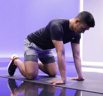 9 Warm Up Wrists Exercises for Your Handstands